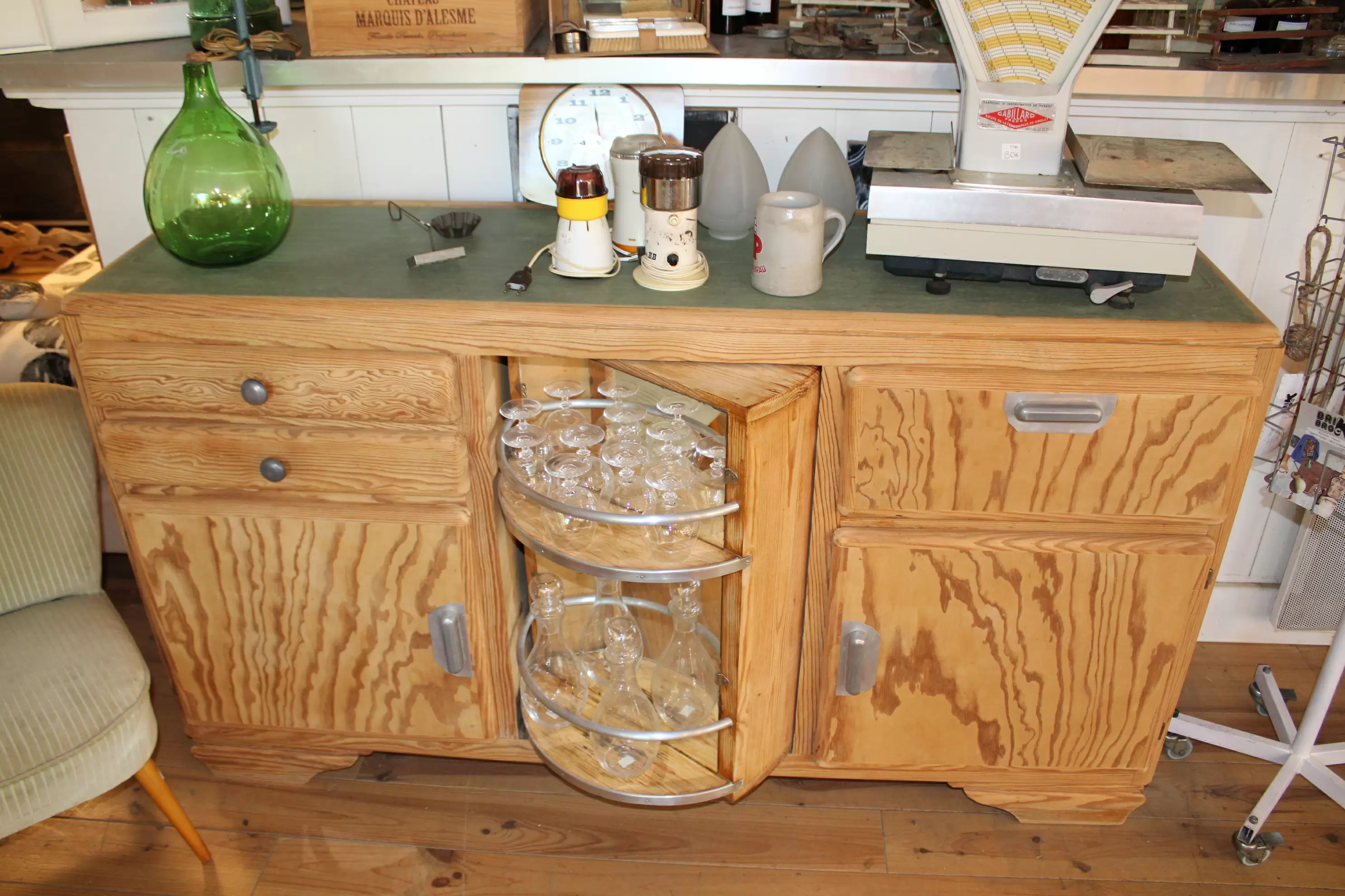 Mado 50s buffet with rotating bar | Brikbroc, online flea market