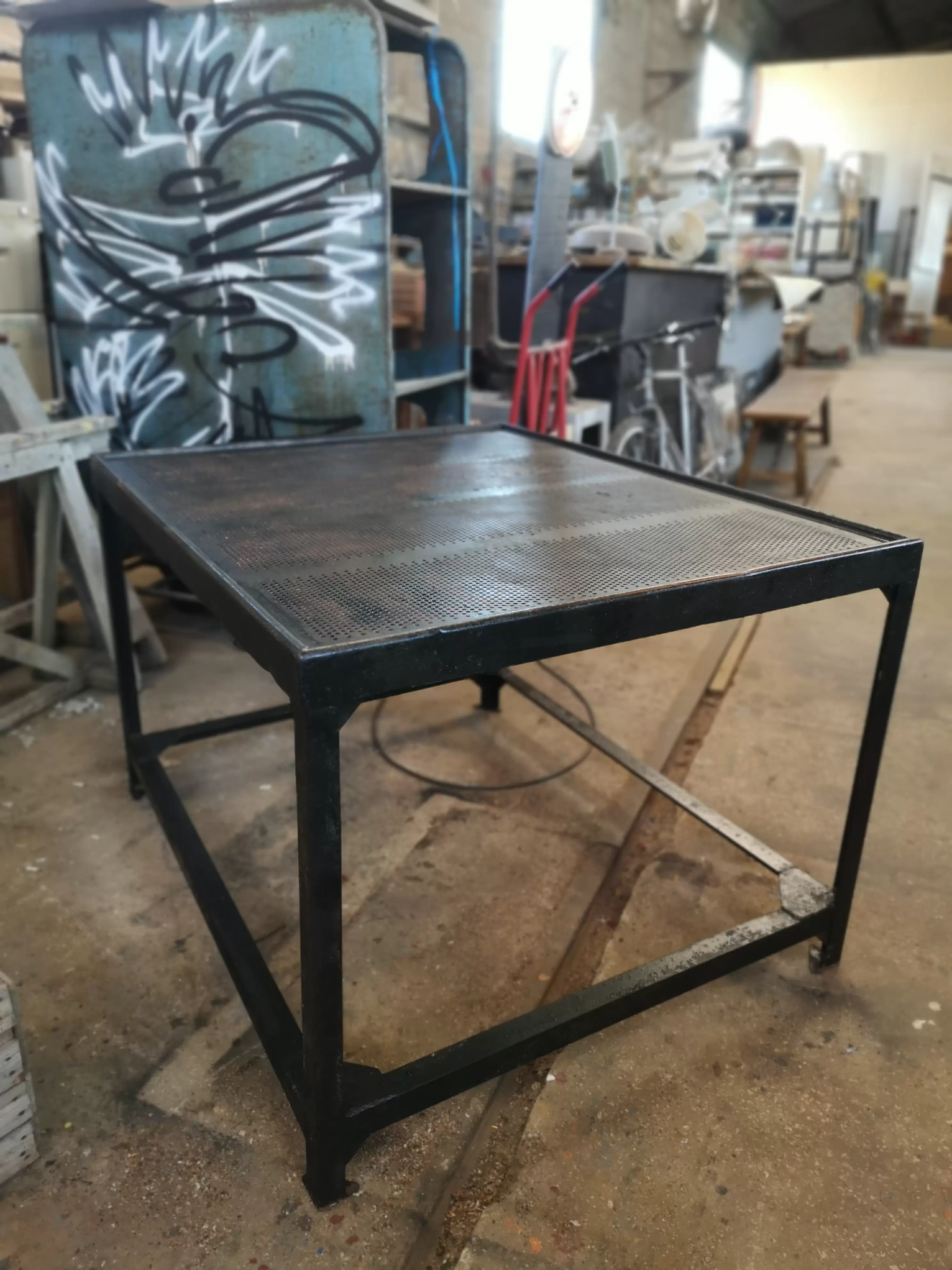 Perforated steel table | Brikbroc, online flea market